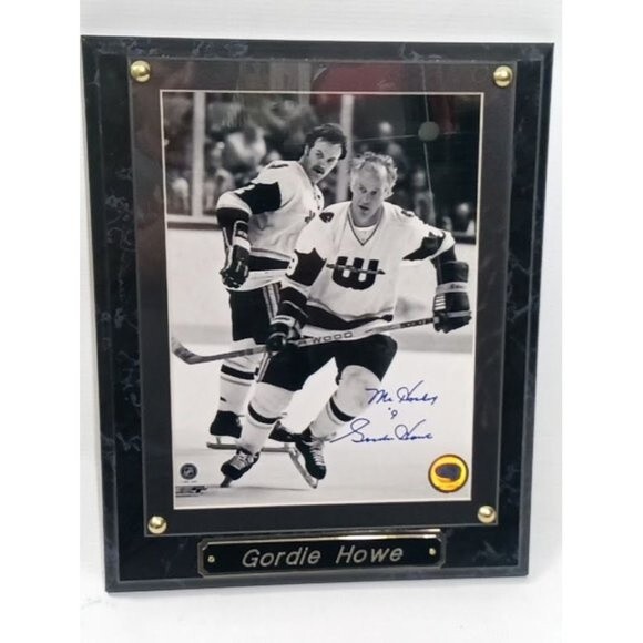NHL | Other | Hockey Legend Gordie Howe Signed Original Signature ...